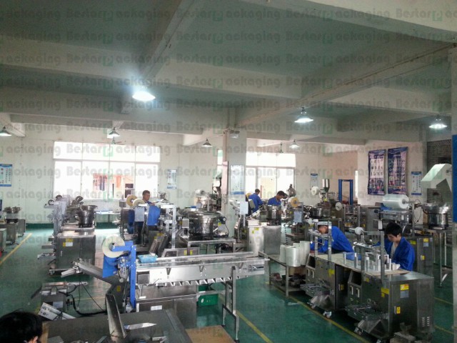 Automatic packaging machine for wall tile grout floor tile grout